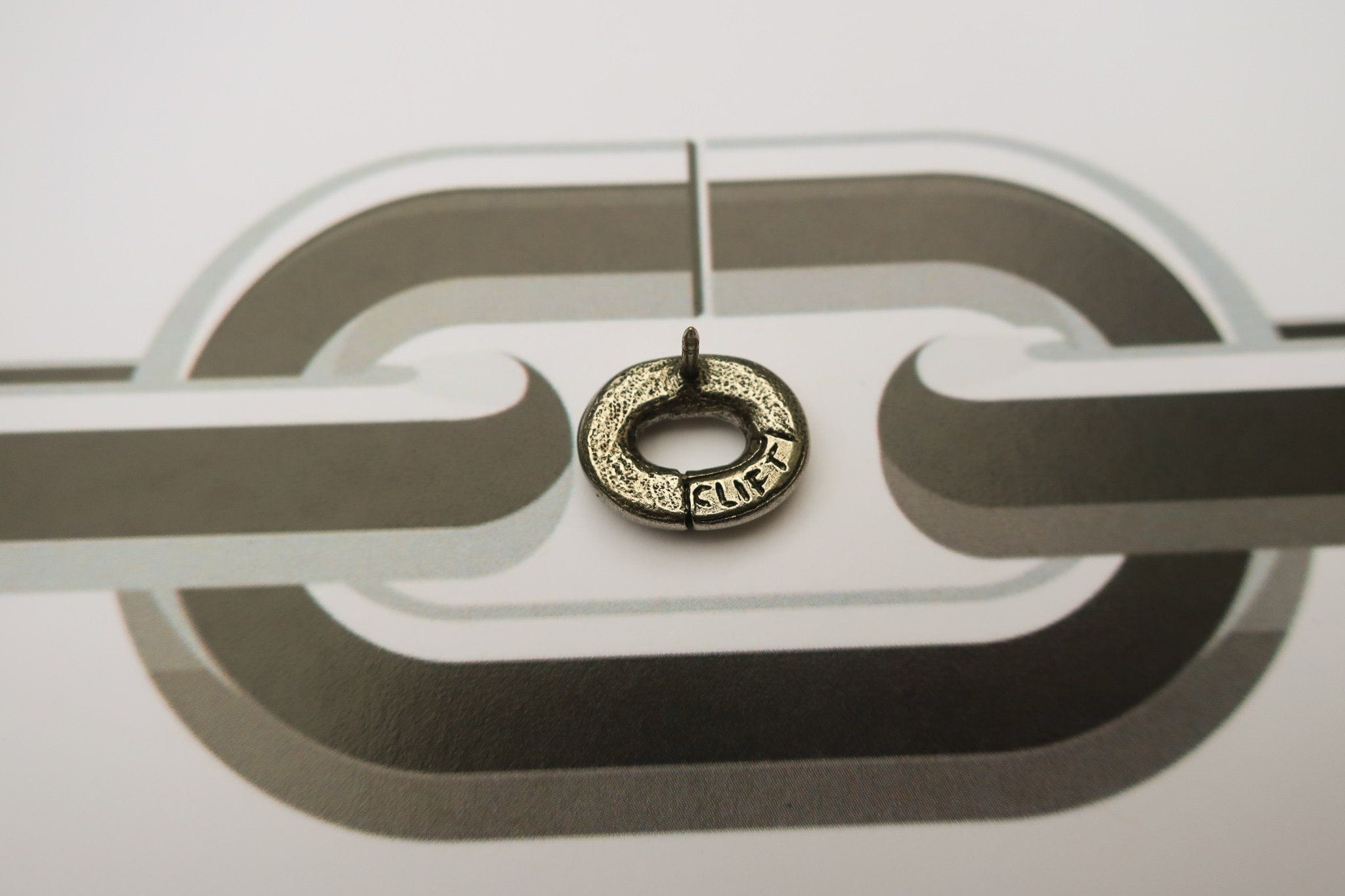 Link Lapel Pin – lapelpinplanet