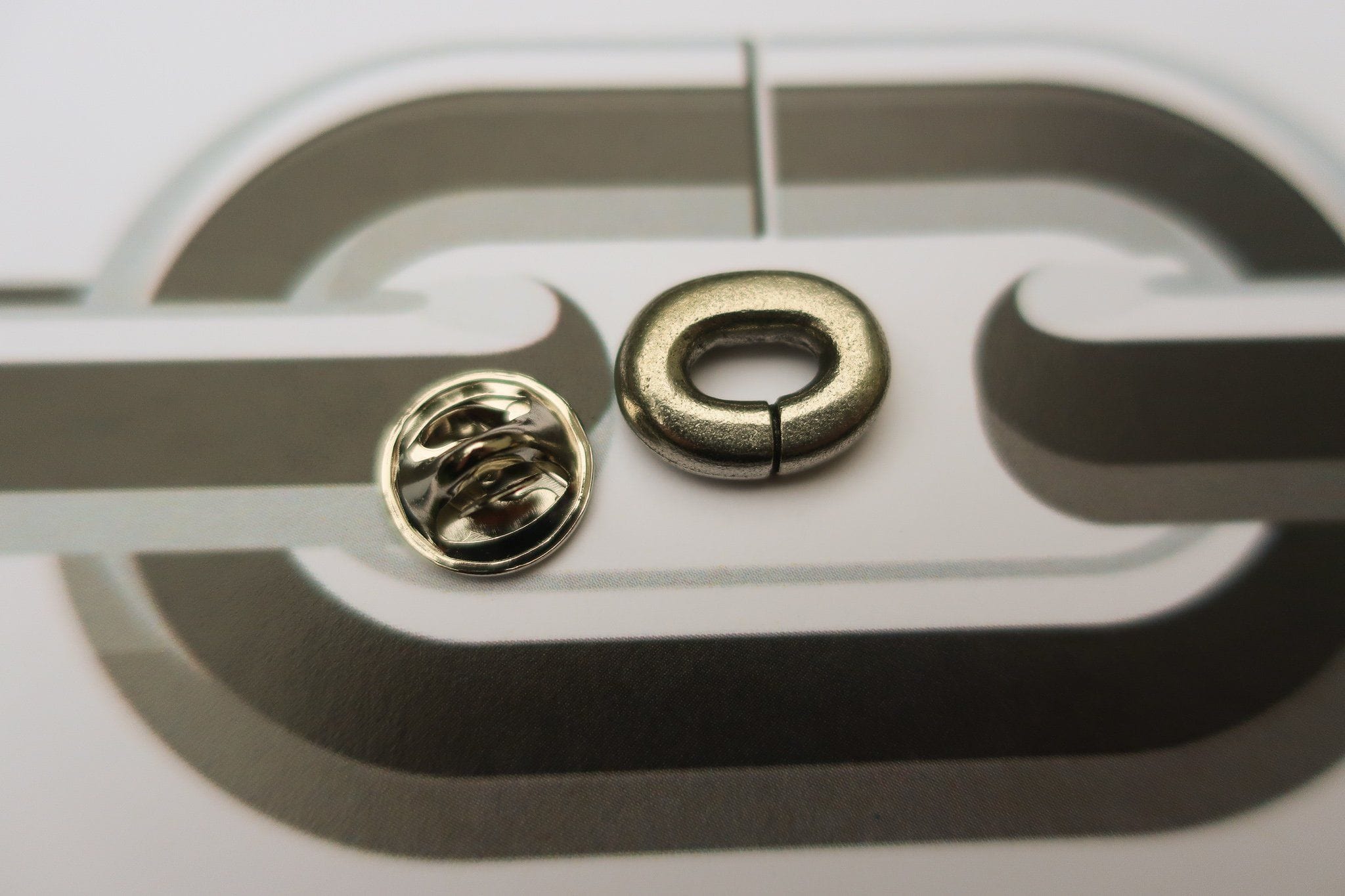 Link Lapel Pin – lapelpinplanet