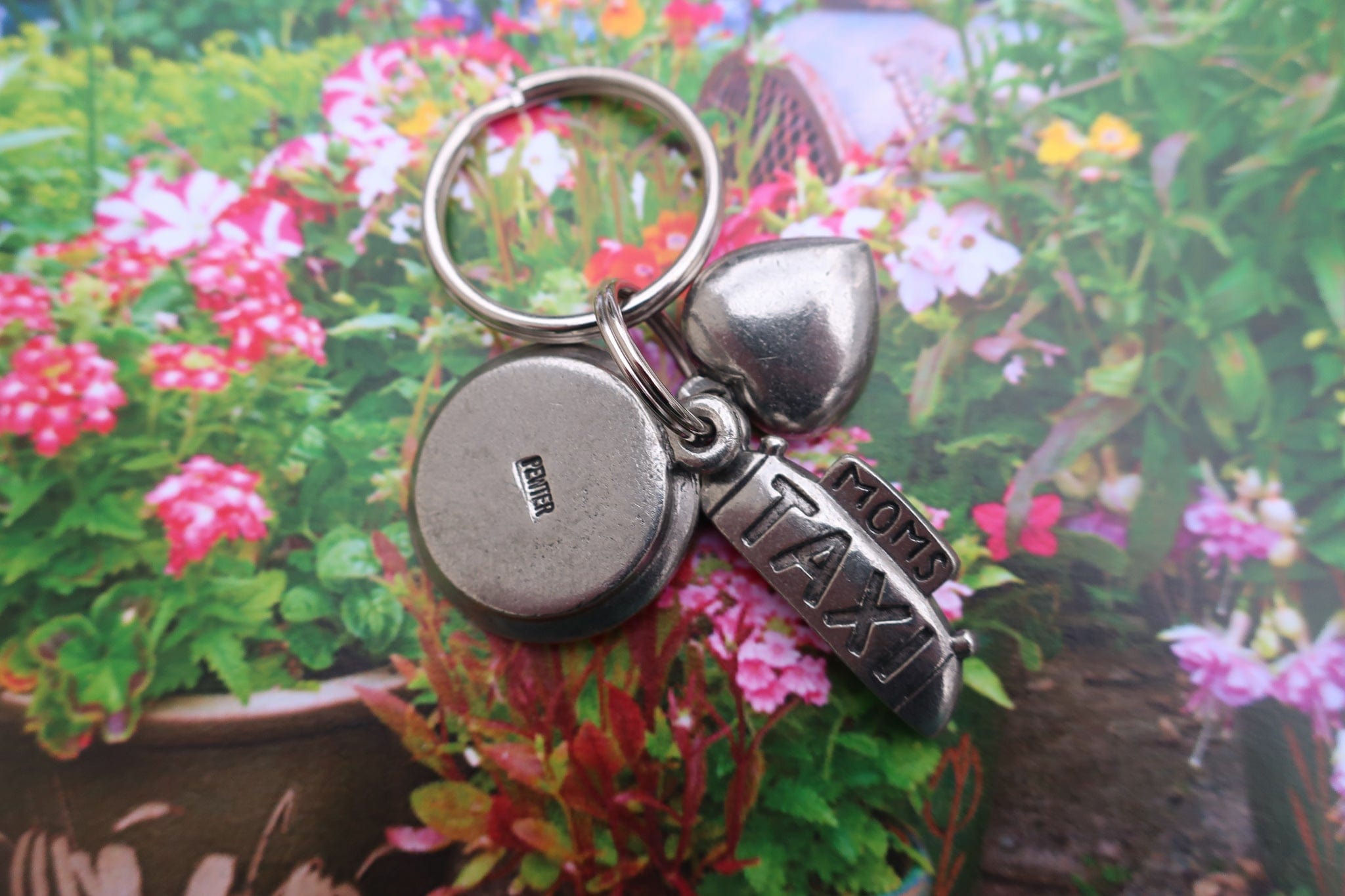 Mom Keyrings – lapelpinplanet