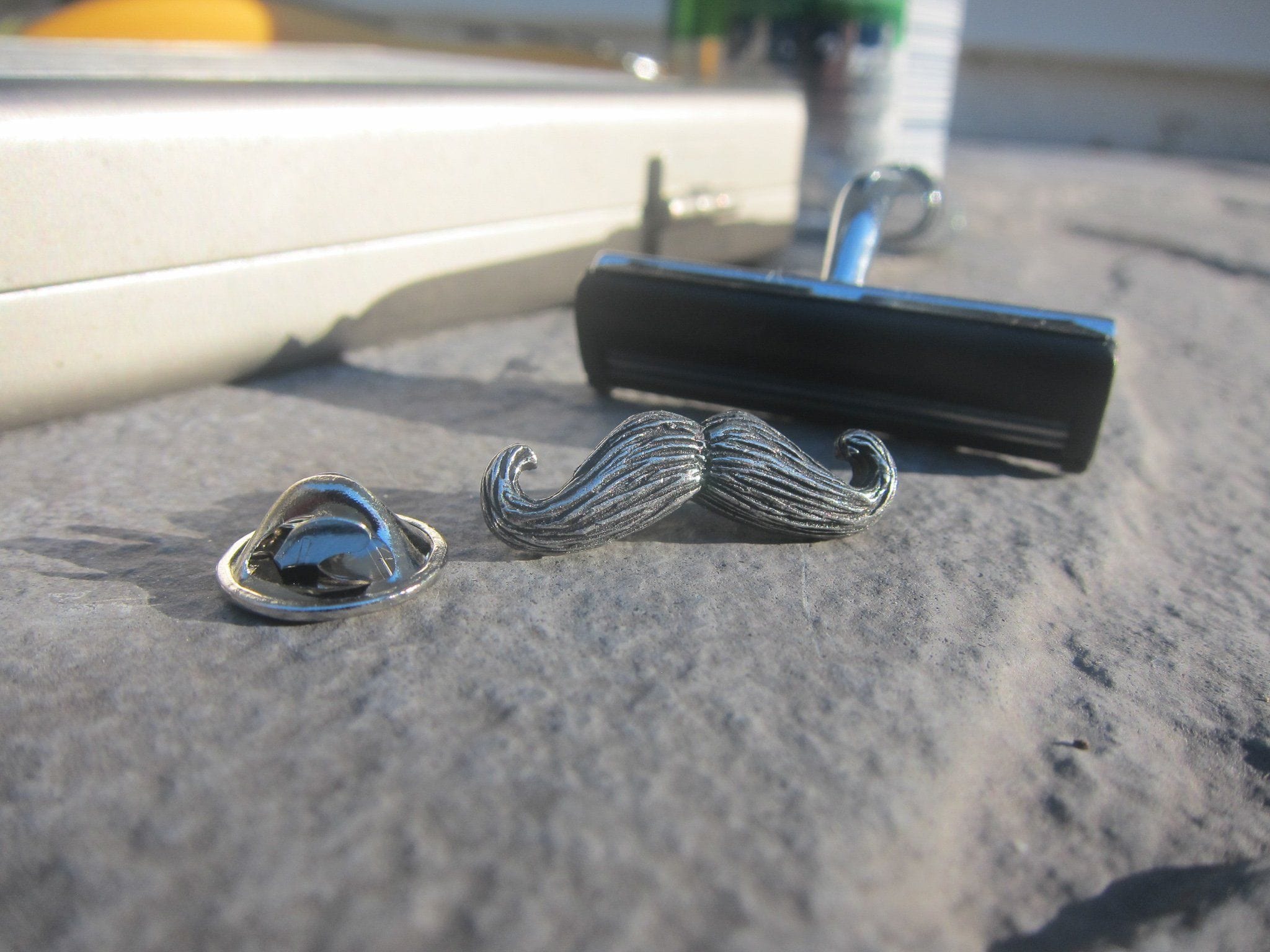 Moustache Lapel Pin – lapelpinplanet