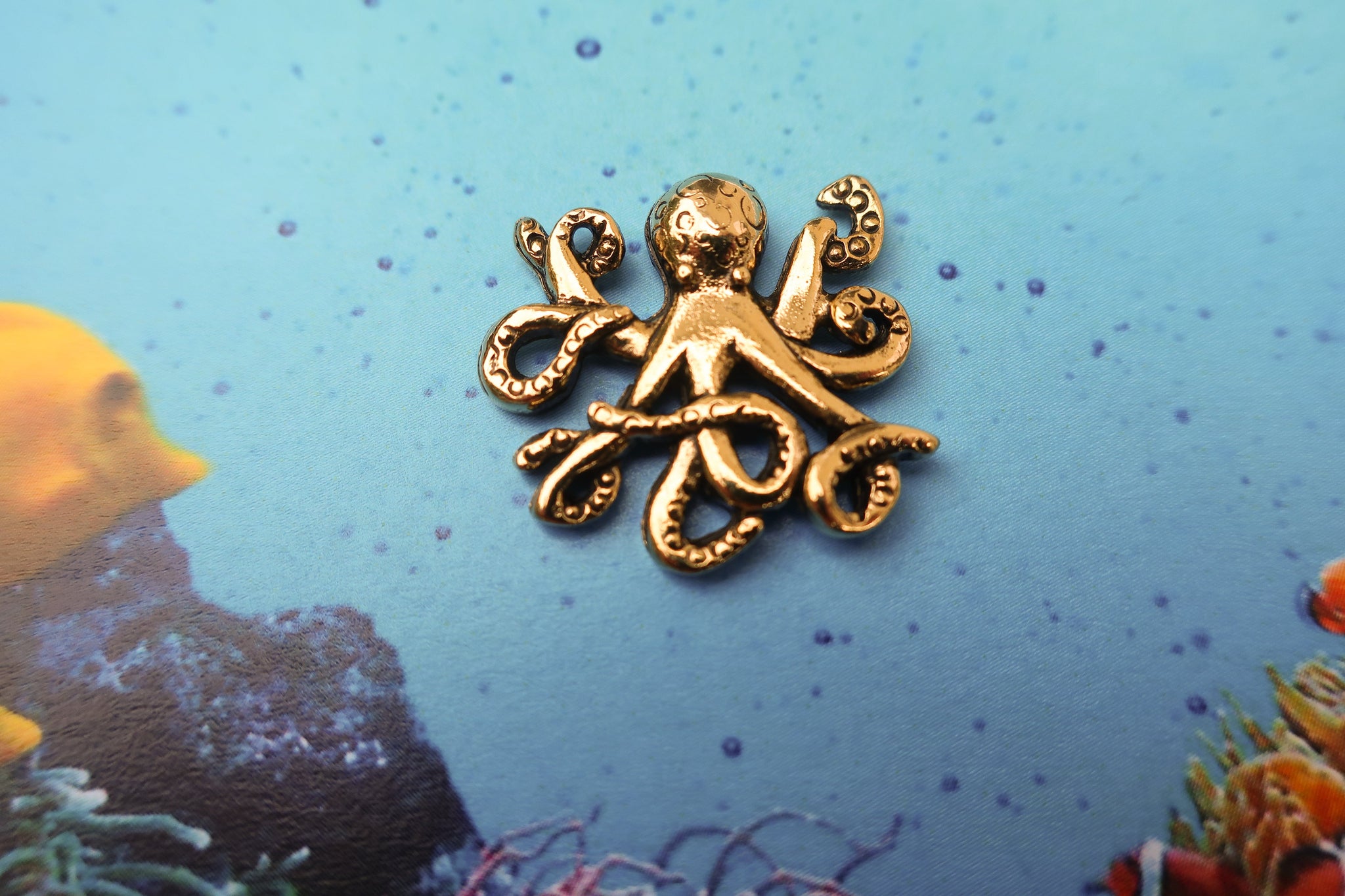 Octopus Lapel Pin – lapelpinplanet