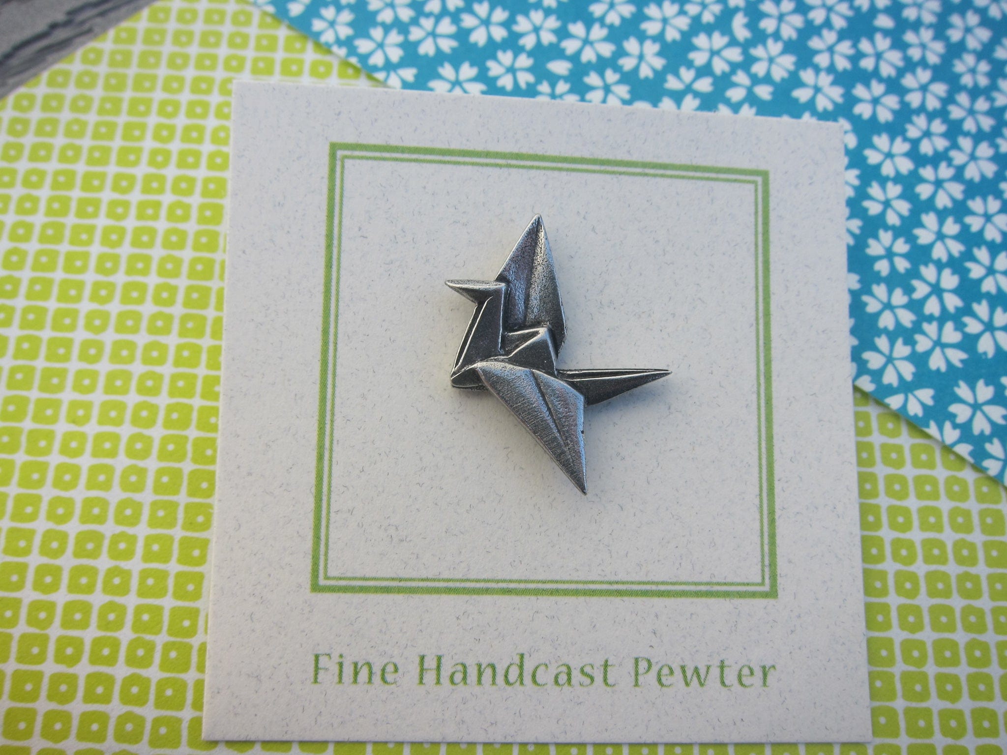 Origami Crane Lapel Pin – lapelpinplanet