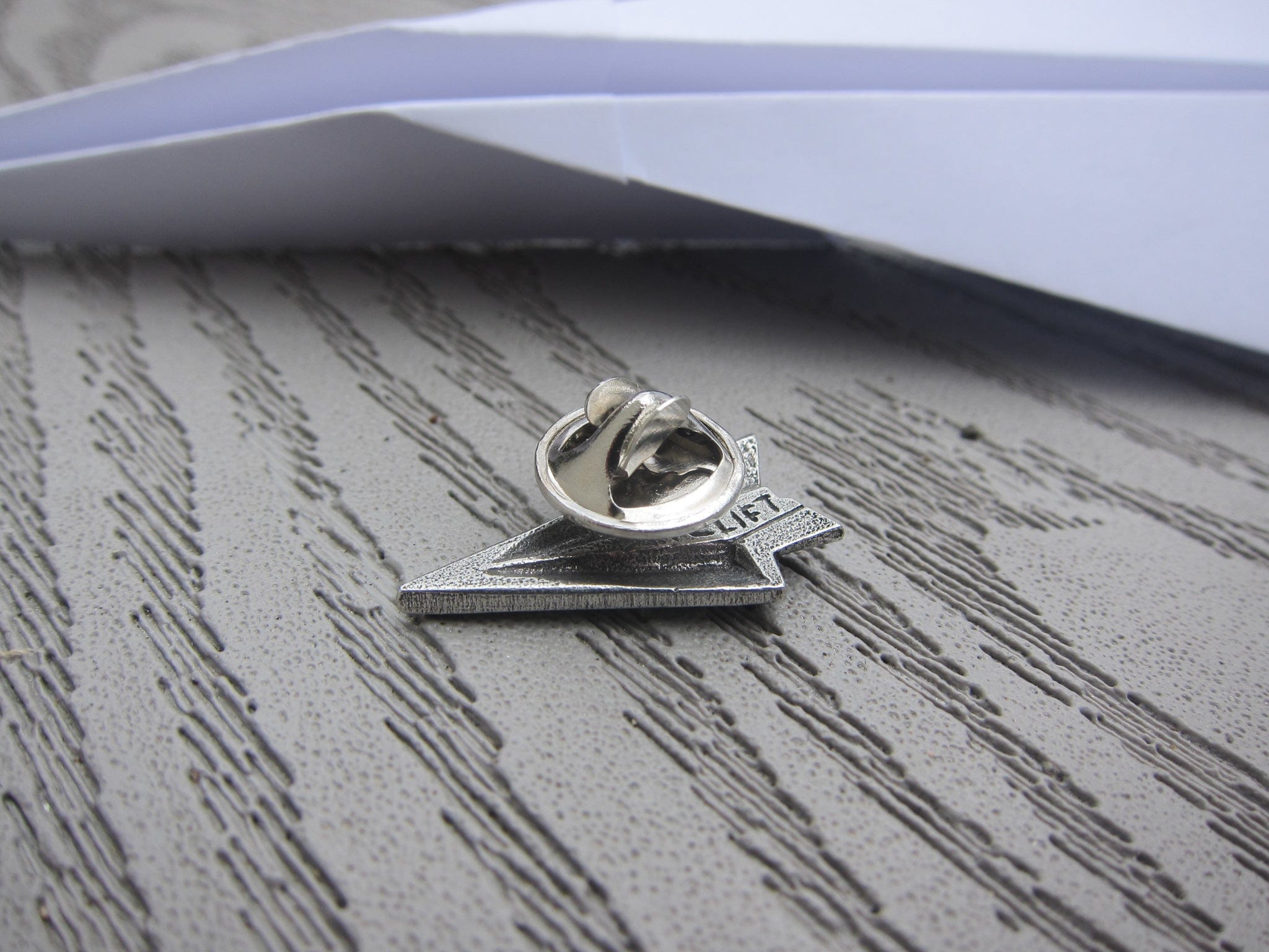Paper Airplane Lapel Pin – lapelpinplanet