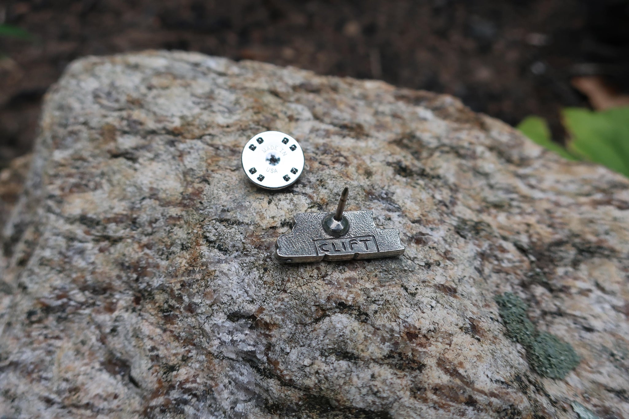 Peer Leader Lapel Pin – lapelpinplanet