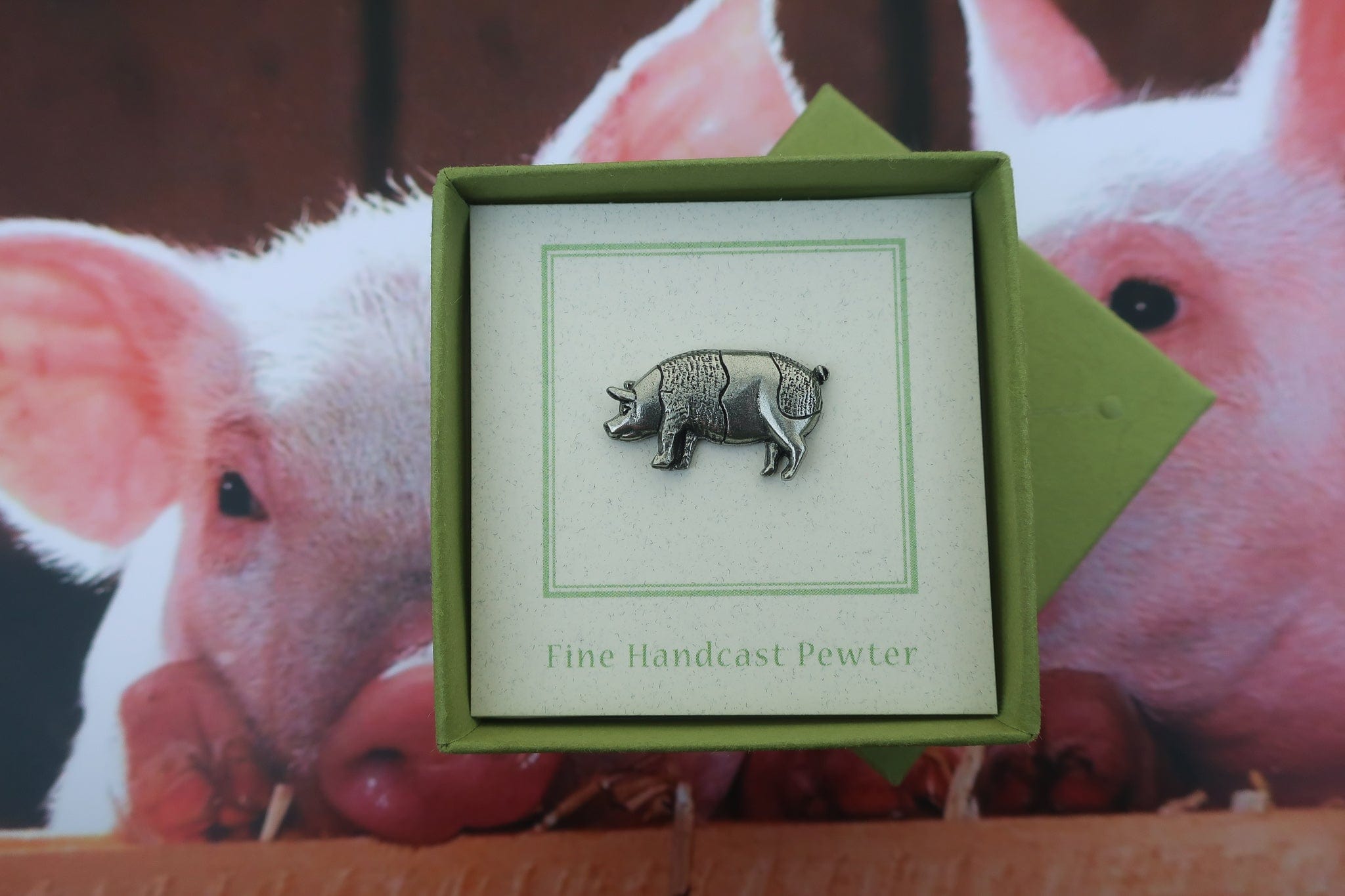 Pig Lapel Pin – lapelpinplanet