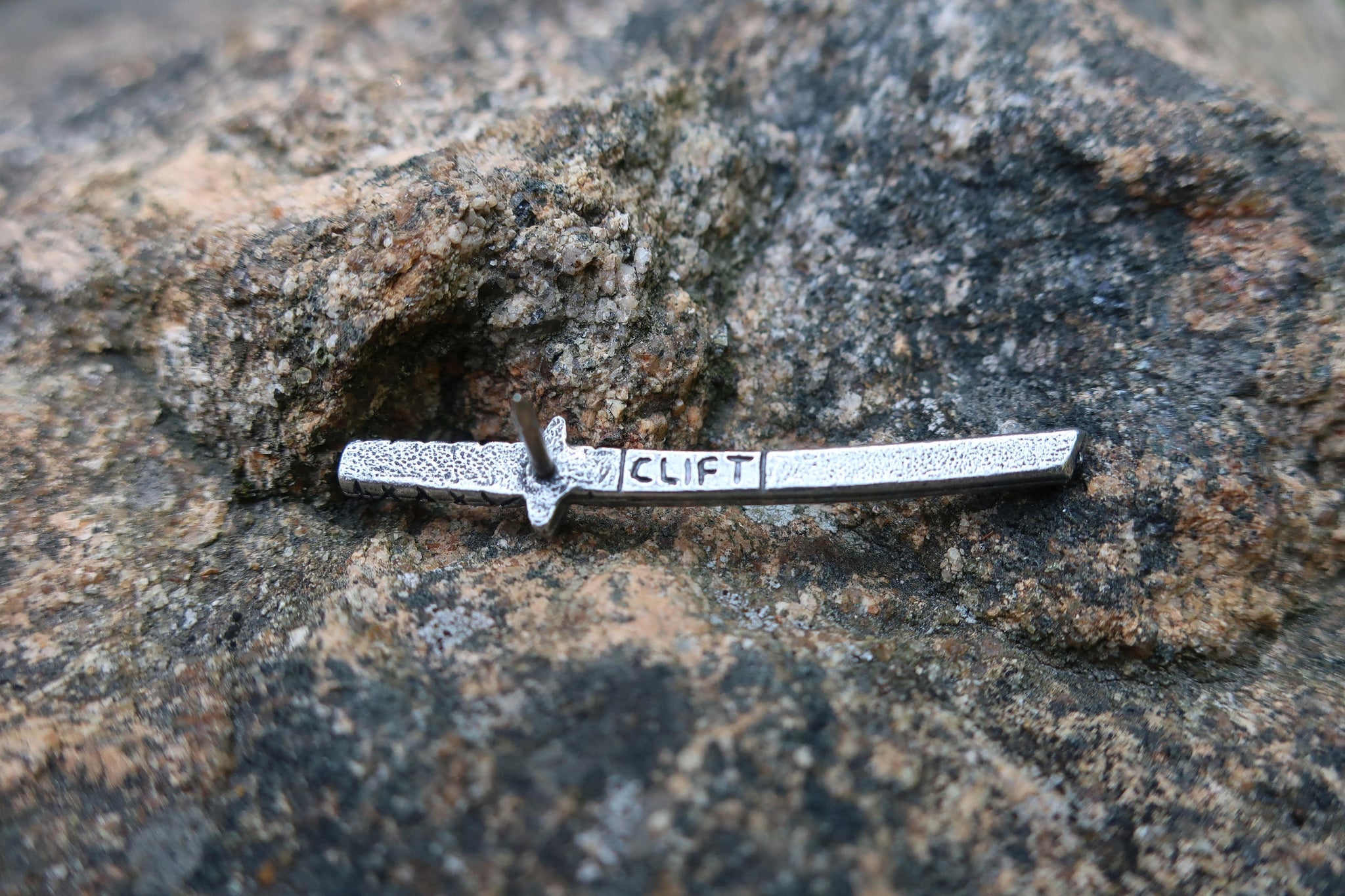 Samurai Sword Lapel Pin – lapelpinplanet