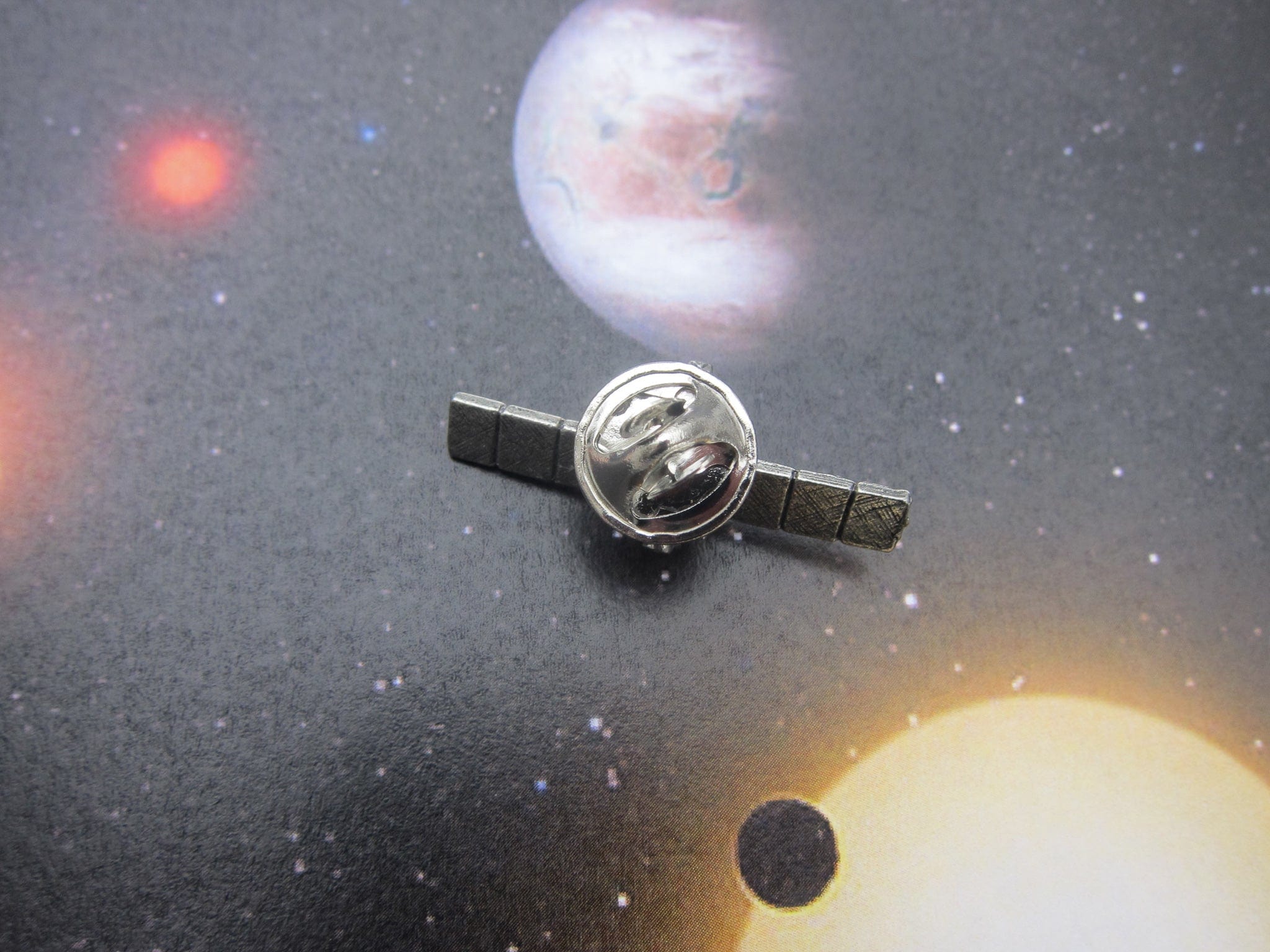 Satellite Lapel Pin – lapelpinplanet