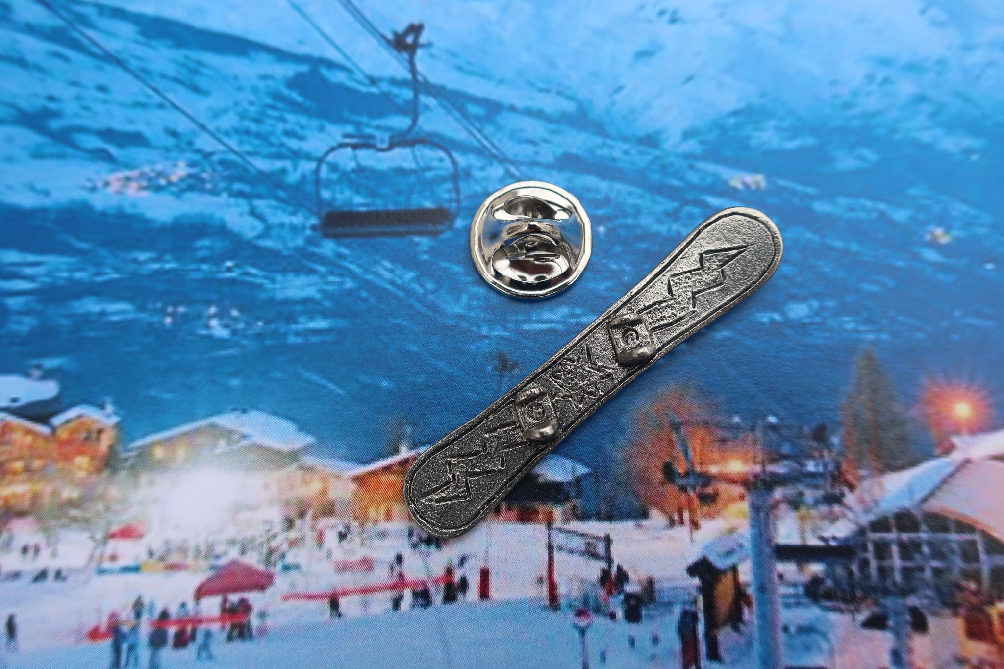 Snowboard Lapel Pin – lapelpinplanet