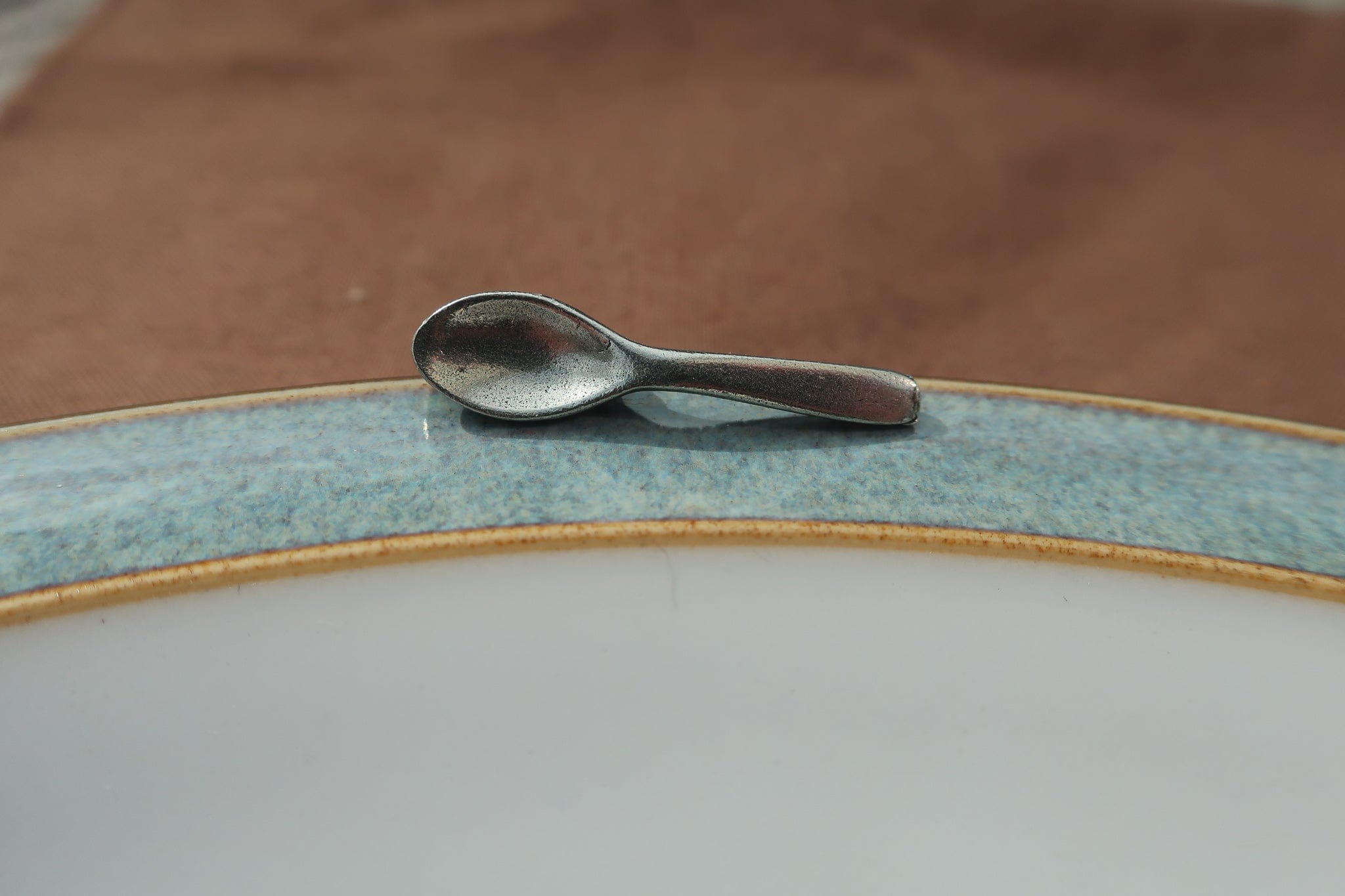 Spoon Lapel Pin – lapelpinplanet