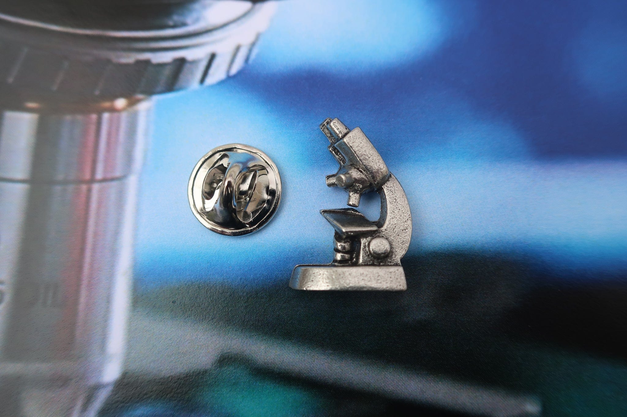 Stereo Microscope Lapel Pin – lapelpinplanet
