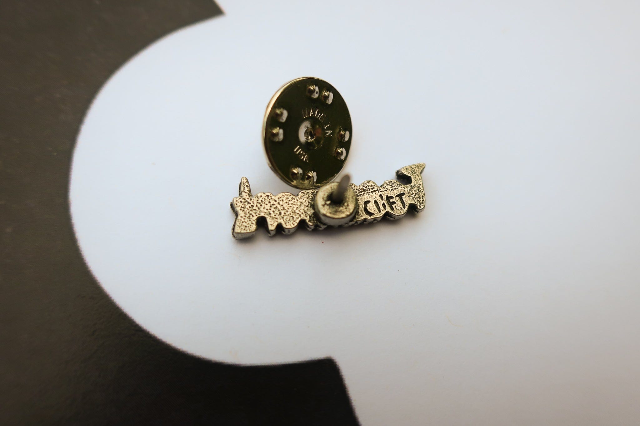 Teamwork Lapel Pin – lapelpinplanet