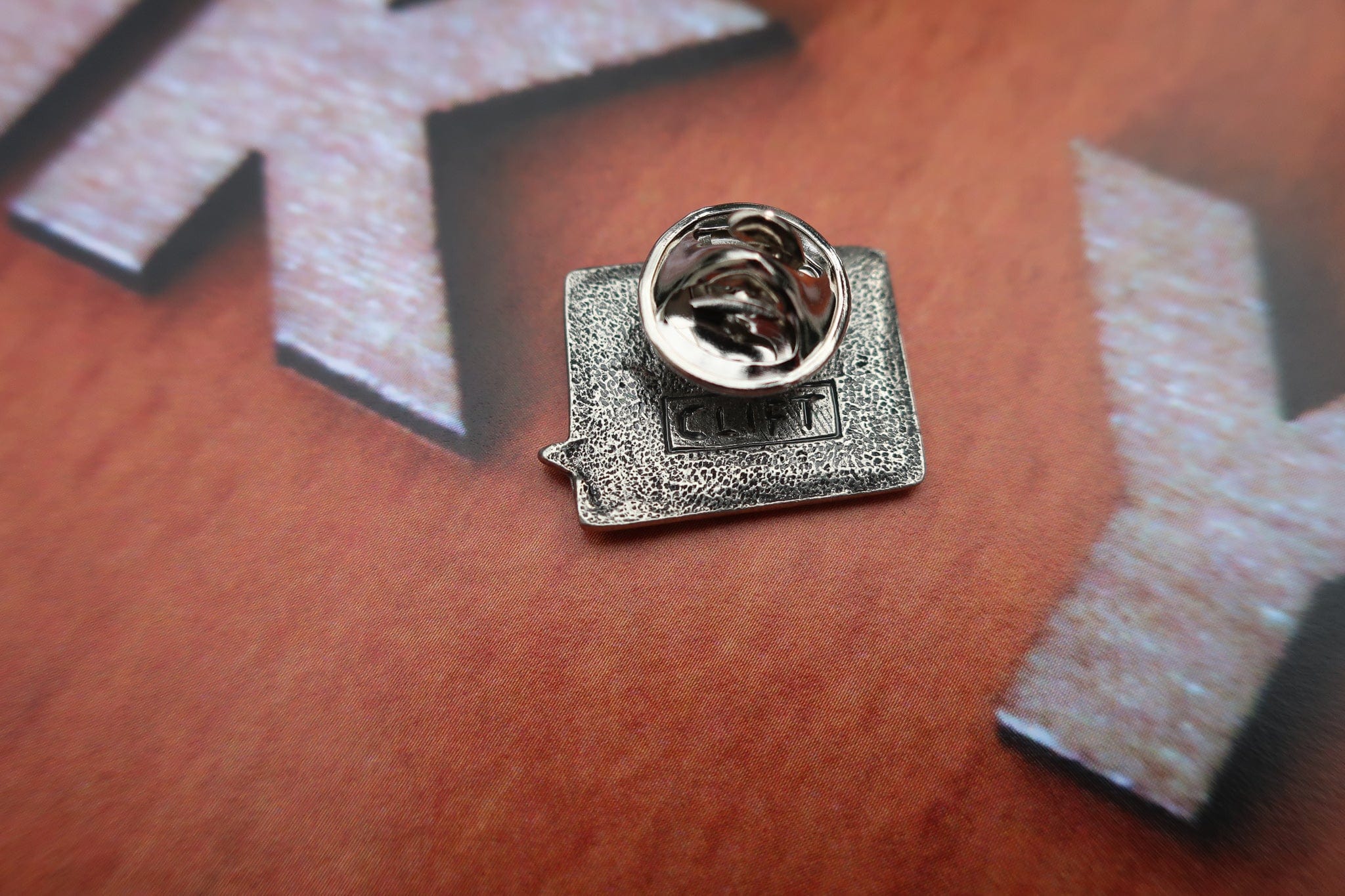 Thank You Lapel Pin – lapelpinplanet