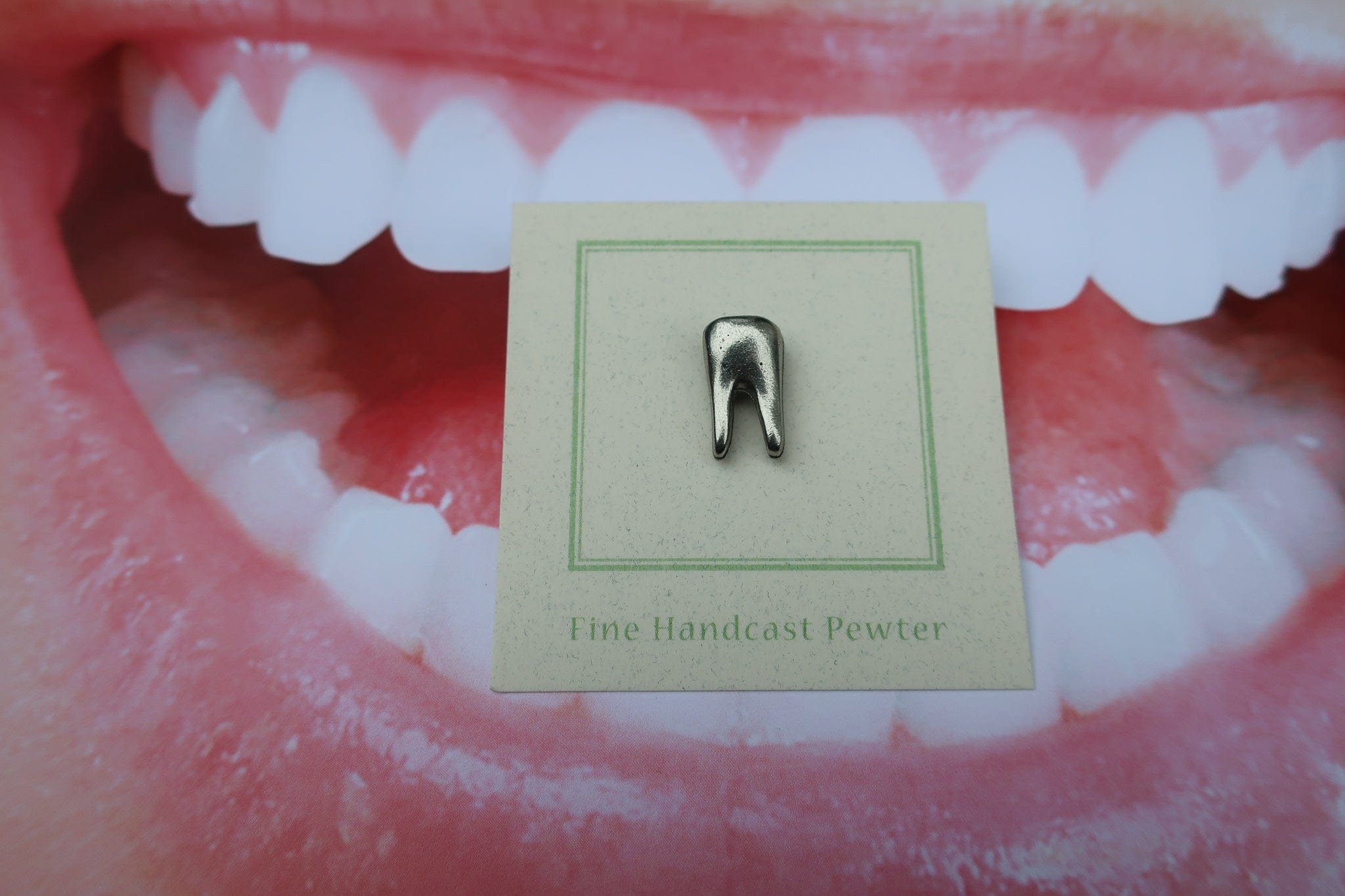 Tooth Lapel Pin – lapelpinplanet