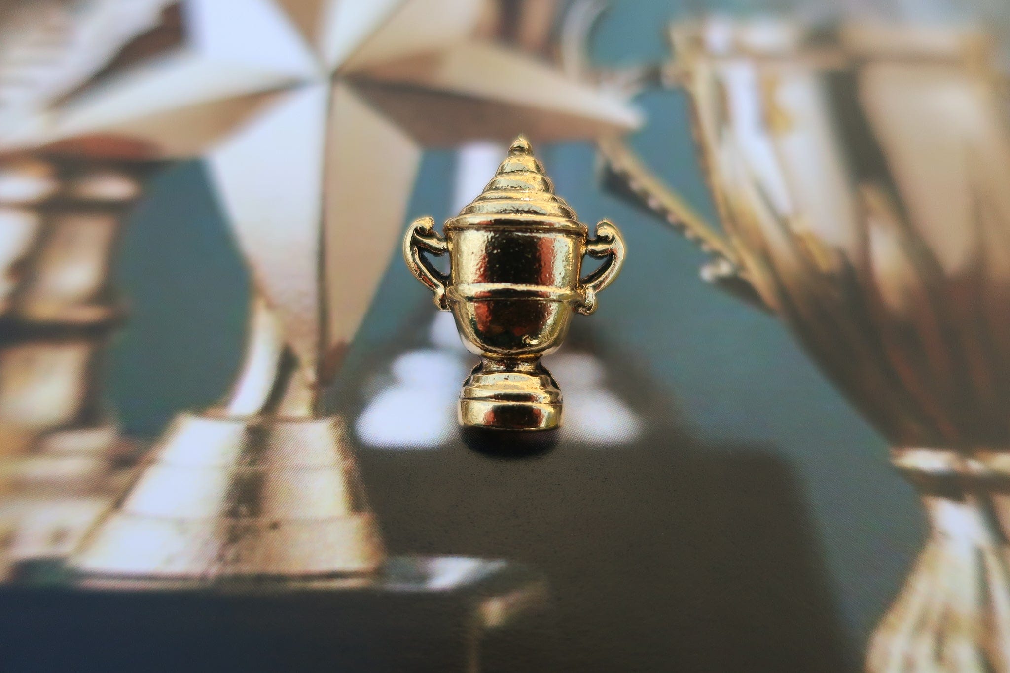 Trophy Gold Lapel Pin – lapelpinplanet