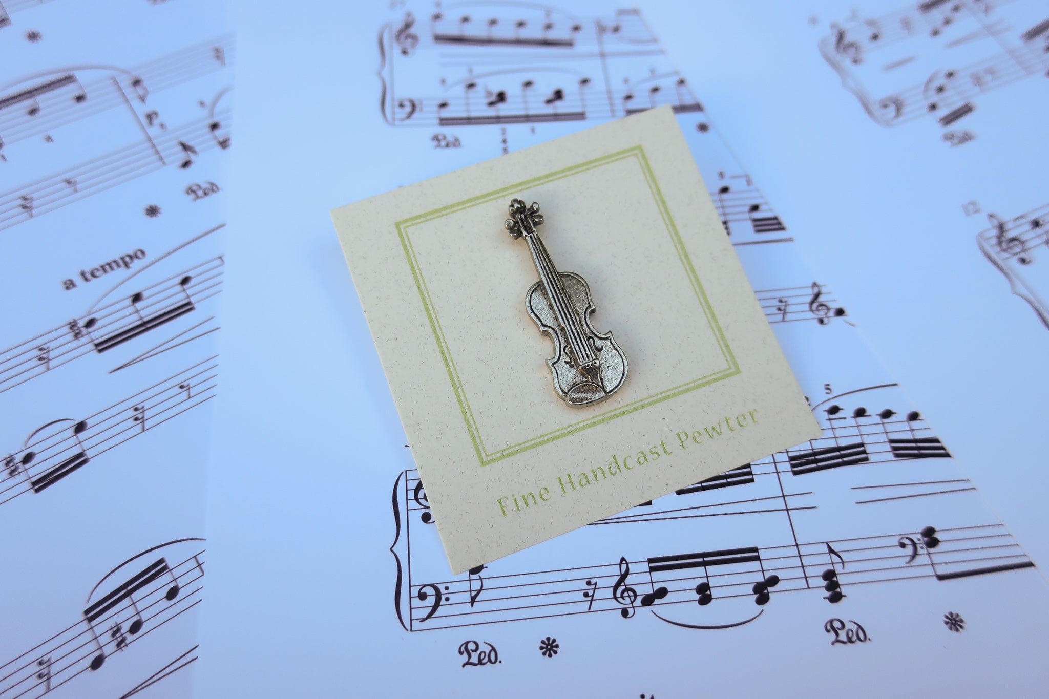 Violin Lapel Pin – lapelpinplanet