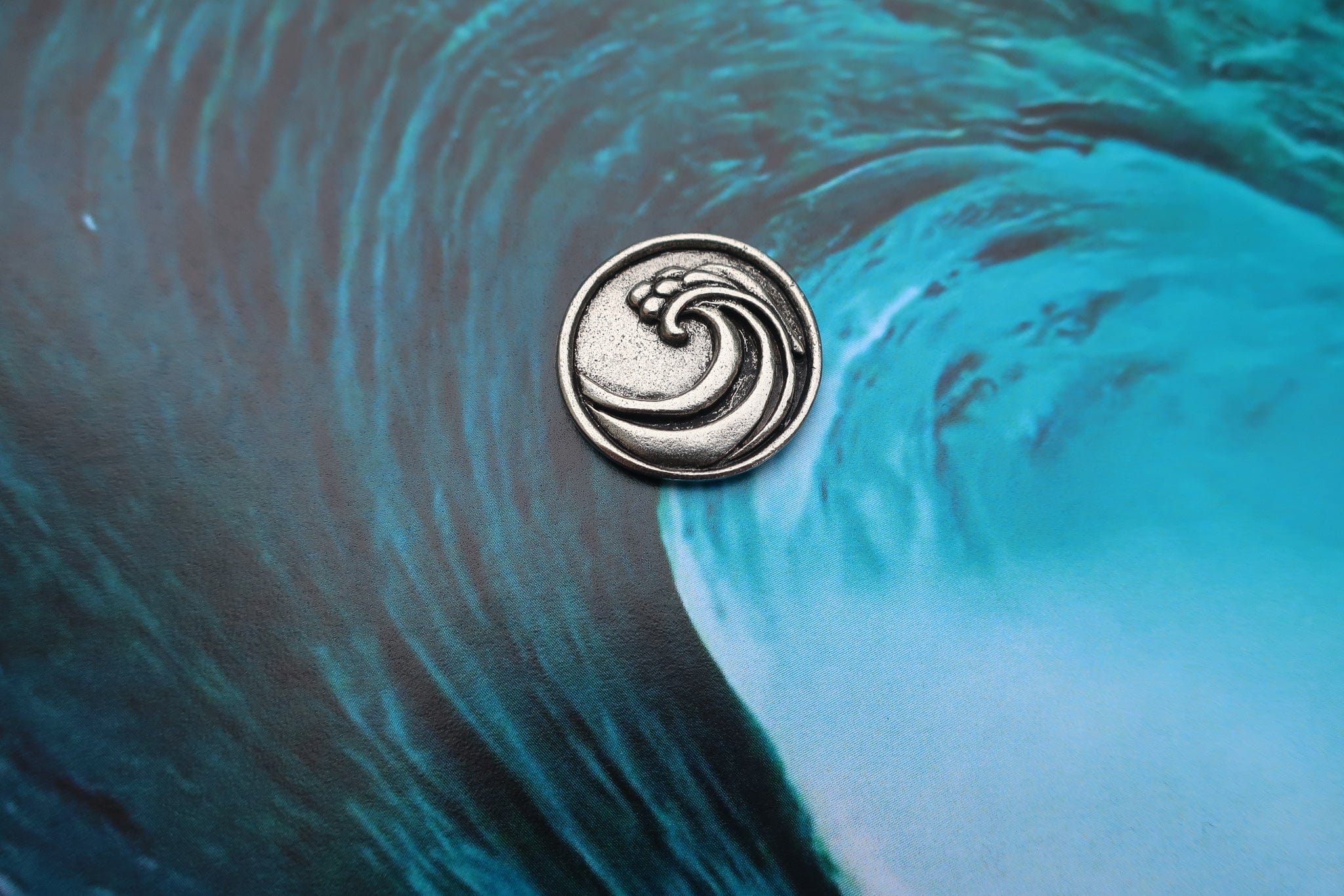 Wave Lapel Pin – lapelpinplanet
