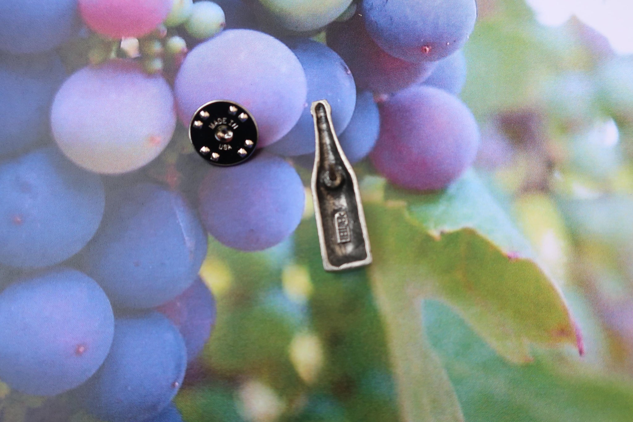 Wine Bottle Lapel Pin – lapelpinplanet
